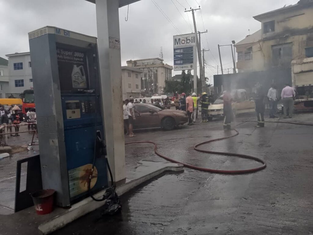 Fire Guts Lagos Filling Station, Many Injured (Pictures) - PaperNG